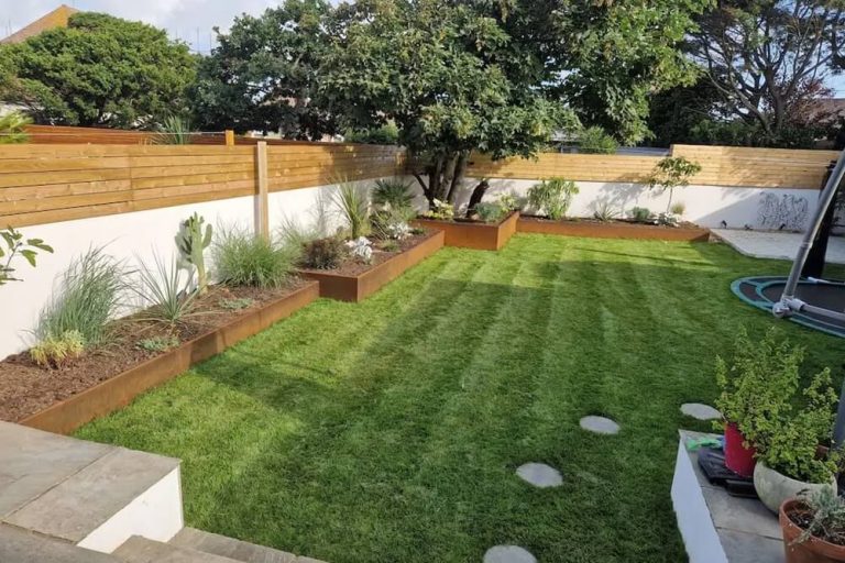 Corten Steel Retaining Walls: A Durable Landscaping Solution - RWSteel